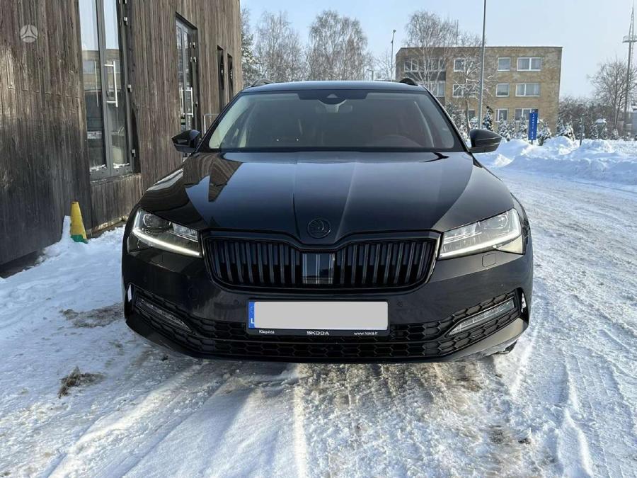 Black Skoda SuperB 2023 in Klaipeda, with an engine capacity of 1.97 L and mileage of 122 thousand km for 26500 €, photo 6 on AUTOMOTO.COM.LV