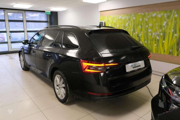 Melns Skoda SuperB 2023 Viļņa, ar dzinēja tilpumu 1.97 L un nobraukumu 126 tūkst. km par 24500 €, foto 4 vietnē AUTOMOTO.COM.LV