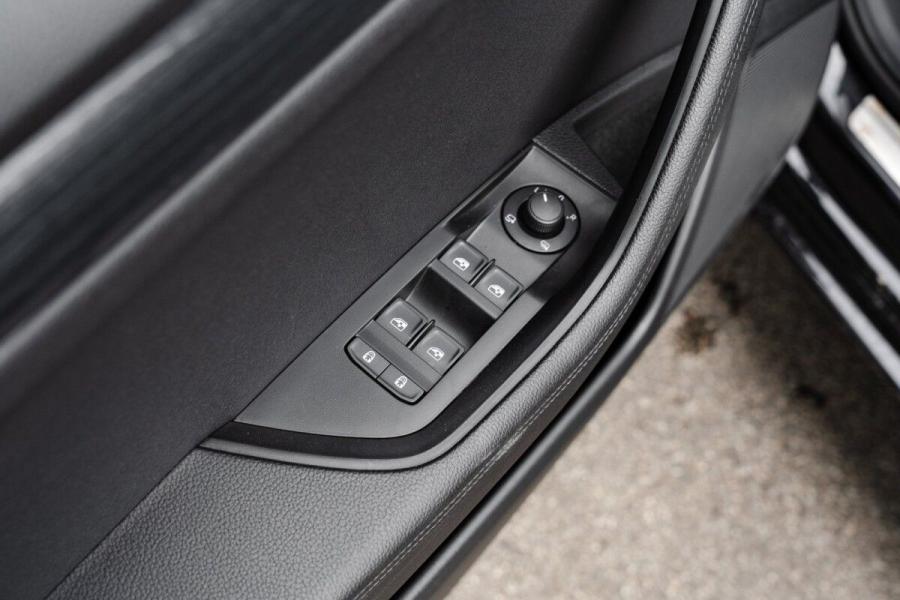 Melns Skoda SuperB 2023 Rīga, ar dzinēja tilpumu 2.00 L un nobraukumu 127 tūkst. km par 25550 €, foto 10 vietnē AUTOMOTO.COM.LV