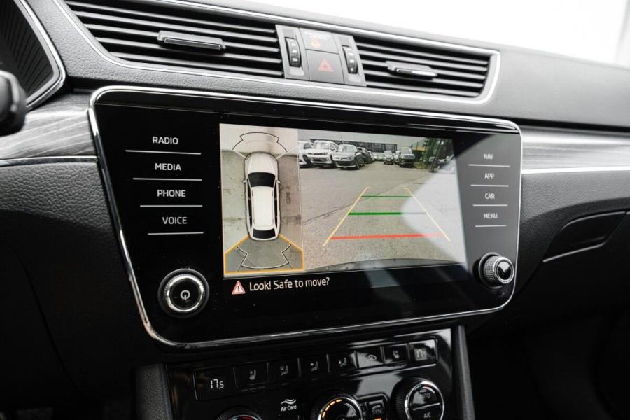 Melns Skoda SuperB 2023 Rīga, ar dzinēja tilpumu 2.00 L un nobraukumu 127 tūkst. km par 25550 €, foto 21 vietnē AUTOMOTO.COM.LV