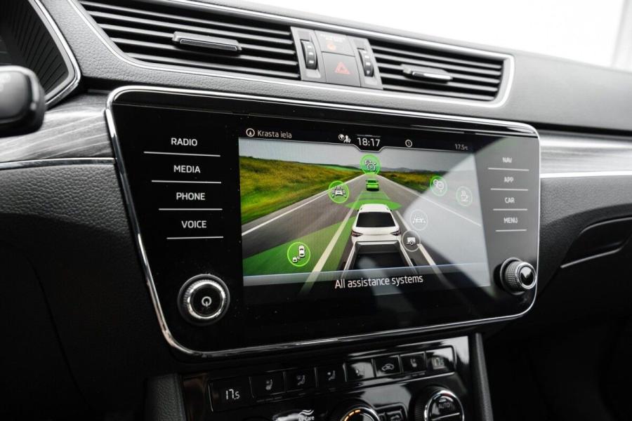 Melns Skoda SuperB 2023 Rīga, ar dzinēja tilpumu 2.00 L un nobraukumu 127 tūkst. km par 25550 €, foto 23 vietnē AUTOMOTO.COM.LV