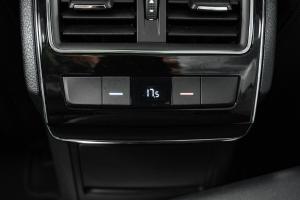 Melns Skoda SuperB 2023 Rīga, ar dzinēja tilpumu 2.00 L un nobraukumu 127 tūkst. km par 25550 €, foto 36 vietnē AUTOMOTO.COM.LV