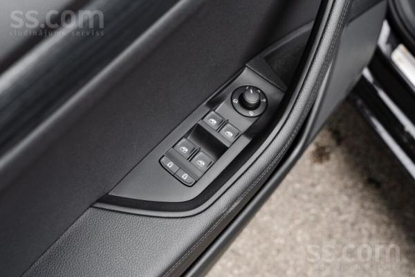 Black Skoda SuperB 2023 in Riga, with an engine capacity of 2.00 L and mileage of 127 thousand km for 25550 €, photo 9 on AUTOMOTO.COM.LV