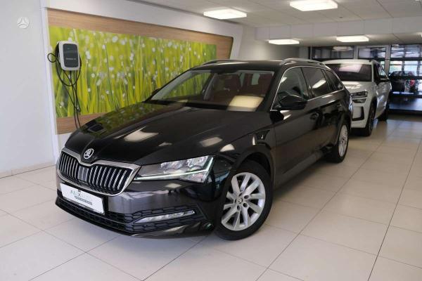 Black Skoda SuperB 2023 in Vilnius, with an engine capacity of 1.50 L and mileage of 94 thousand km for 22400 €, photo 1 on AUTOMOTO.COM.LV