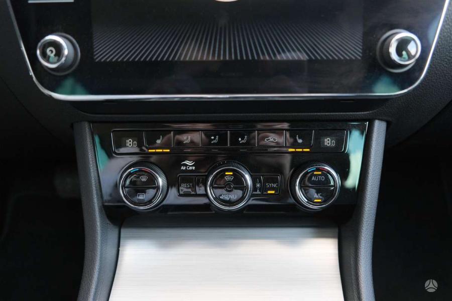 Melns Skoda SuperB 2023 Viļņa, ar dzinēja tilpumu 1.50 L un nobraukumu 94 tūkst. km par 22400 €, foto 18 vietnē AUTOMOTO.COM.LV