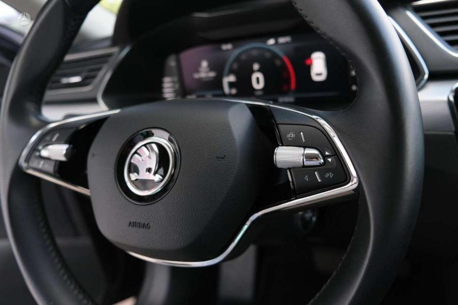 Melns Skoda SuperB 2023 Viļņa, ar dzinēja tilpumu 1.50 L un nobraukumu 94 tūkst. km par 22400 €, foto 20 vietnē AUTOMOTO.COM.LV