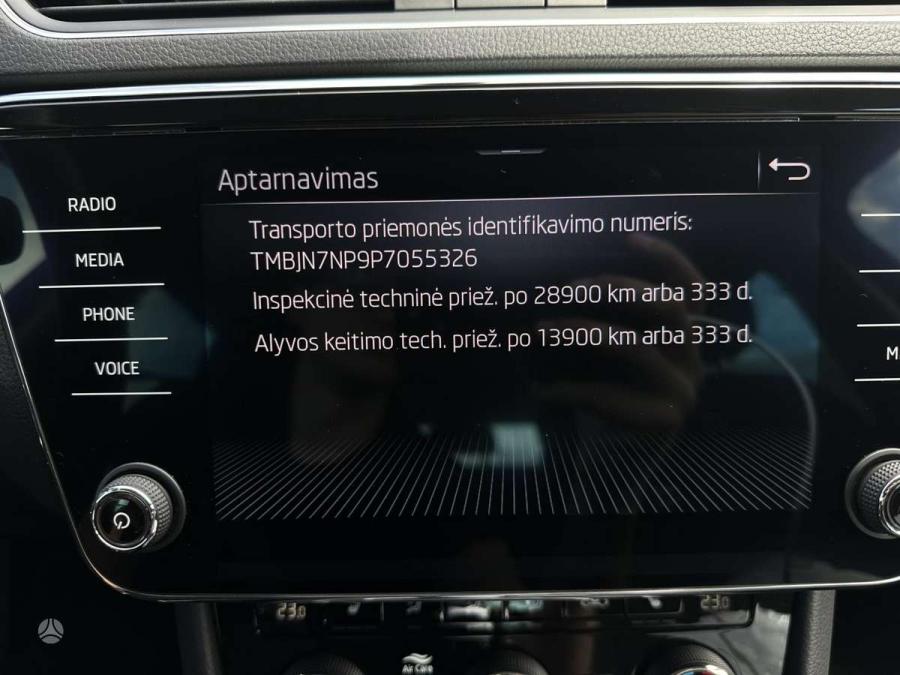 Melns Skoda SuperB 2023 Viļņa, ar dzinēja tilpumu 1.50 L un nobraukumu 35 tūkst. km par 21950 €, foto 16 vietnē AUTOMOTO.COM.LV