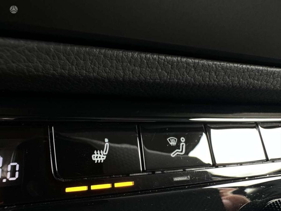 Melns Skoda SuperB 2023 Viļņa, ar dzinēja tilpumu 1.50 L un nobraukumu 35 tūkst. km par 21950 €, foto 20 vietnē AUTOMOTO.COM.LV