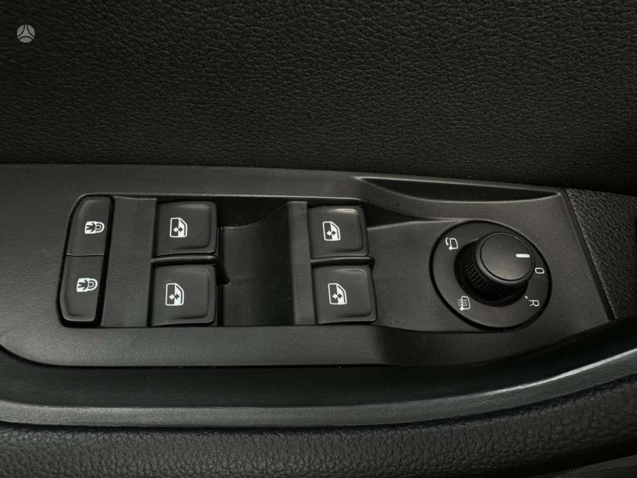 Melns Skoda SuperB 2023 Viļņa, ar dzinēja tilpumu 1.50 L un nobraukumu 35 tūkst. km par 21950 €, foto 23 vietnē AUTOMOTO.COM.LV