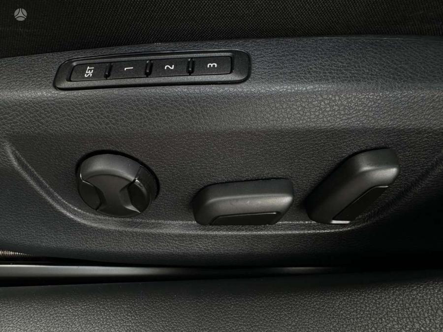Melns Skoda SuperB 2023 Viļņa, ar dzinēja tilpumu 1.50 L un nobraukumu 35 tūkst. km par 21950 €, foto 24 vietnē AUTOMOTO.COM.LV