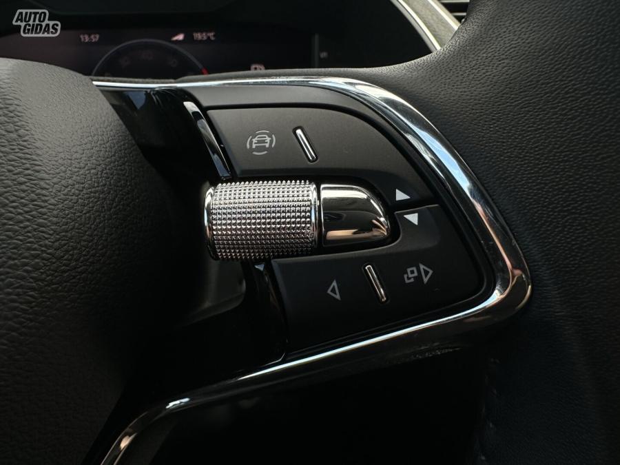 Black Skoda SuperB 2023 in Avizieniai, with an engine capacity of 1.50 L and mileage of 35 thousand km for 21950 €, photo 10 on AUTOMOTO.COM.LV