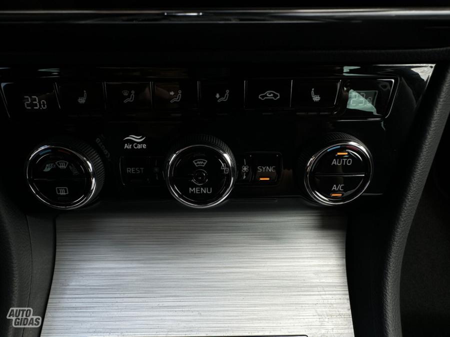 Black Skoda SuperB 2023 in Avizieniai, with an engine capacity of 1.50 L and mileage of 35 thousand km for 21950 €, photo 19 on AUTOMOTO.COM.LV