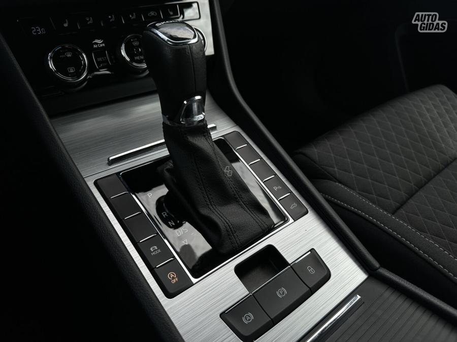 Black Skoda SuperB 2023 in Avizieniai, with an engine capacity of 1.50 L and mileage of 35 thousand km for 21950 €, photo 21 on AUTOMOTO.COM.LV