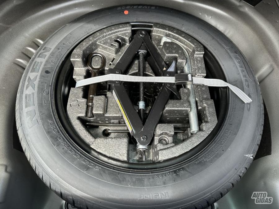 Black Skoda SuperB 2023 in Avizieniai, with an engine capacity of 1.50 L and mileage of 35 thousand km for 21950 €, photo 26 on AUTOMOTO.COM.LV