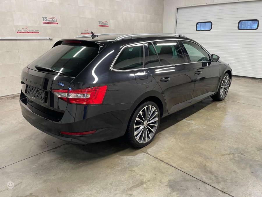 Black Skoda SuperB 2023 in Marijampole, with an engine capacity of 1.50 L and mileage of 186 thousand km for 17545 €, photo 7 on AUTOMOTO.COM.LV