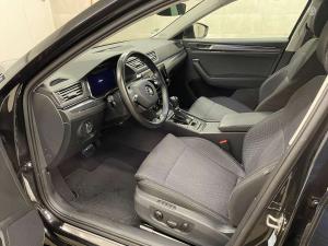 Black Skoda SuperB 2023 in Marijampole, with an engine capacity of 1.50 L and mileage of 186 thousand km for 17545 €, photo 8 on AUTOMOTO.COM.LV