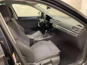 Black Skoda SuperB 2023 in Marijampole, with an engine capacity of 1.50 L and mileage of 186 thousand km for 17545 €, photo 12 on AUTOMOTO.COM.LV