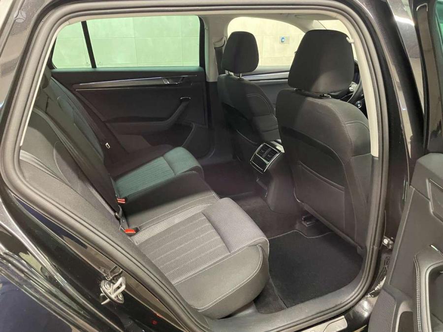 Black Skoda SuperB 2023 in Marijampole, with an engine capacity of 1.50 L and mileage of 186 thousand km for 17545 €, photo 15 on AUTOMOTO.COM.LV