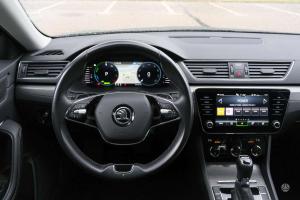 Melns Skoda SuperB 2023 Viļņa, ar dzinēja tilpumu 1.40 L un nobraukumu 164 tūkst. km par 19950 €, foto 6 vietnē AUTOMOTO.COM.LV