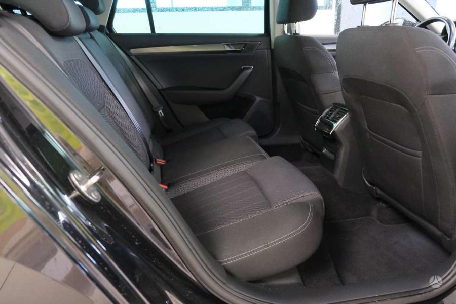 Melns Skoda SuperB 2023 Viļņa, ar dzinēja tilpumu 1.40 L un nobraukumu 164 tūkst. km par 19950 €, foto 10 vietnē AUTOMOTO.COM.LV