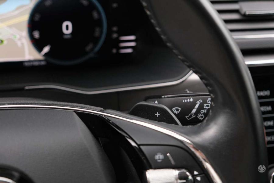 Melns Skoda SuperB 2023 Viļņa, ar dzinēja tilpumu 1.40 L un nobraukumu 164 tūkst. km par 19950 €, foto 24 vietnē AUTOMOTO.COM.LV