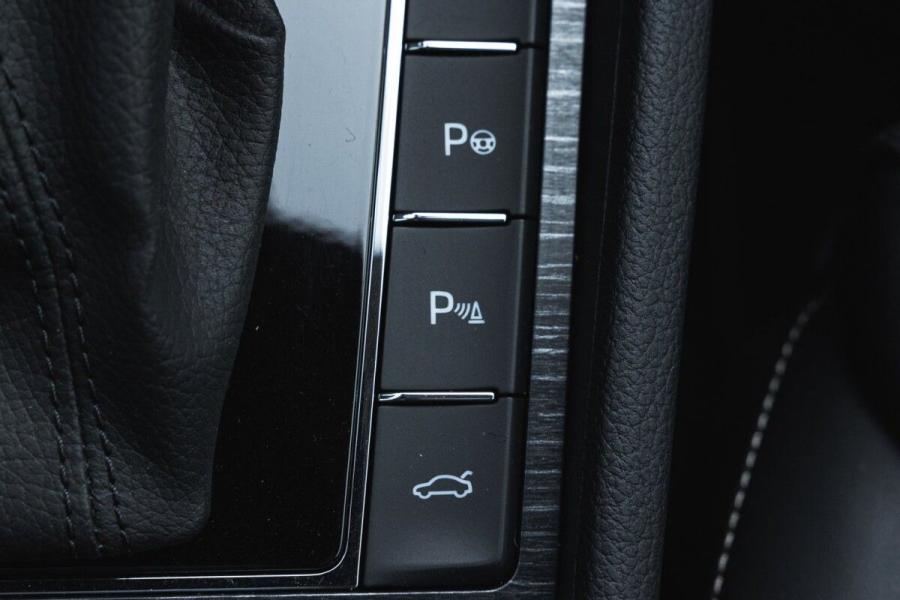 Melns Skoda SuperB 2023 Ventspils, ar dzinēja tilpumu 2.00 L un nobraukumu 97 tūkst. km par 25900 €, foto 33 vietnē AUTOMOTO.COM.LV