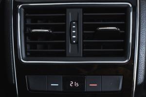 Melns Skoda SuperB 2023 Ventspils, ar dzinēja tilpumu 2.00 L un nobraukumu 97 tūkst. km par 25900 €, foto 42 vietnē AUTOMOTO.COM.LV