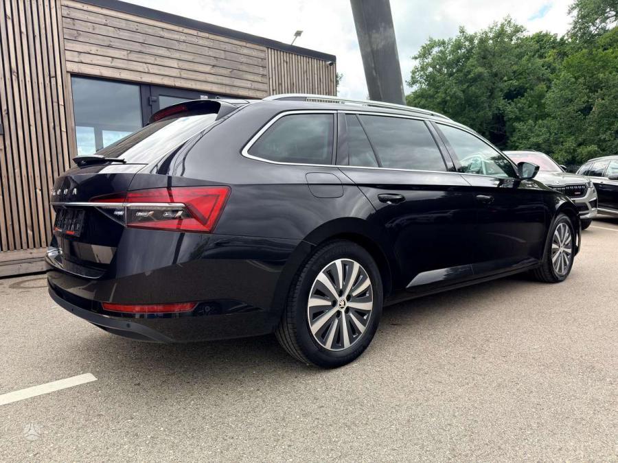 Melns Skoda SuperB 2023 Viļņa, ar dzinēja tilpumu 1.97 L un nobraukumu 183 tūkst. km par 17800 €, foto 5 vietnē AUTOMOTO.COM.LV