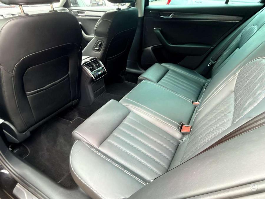 Melns Skoda SuperB 2023 Viļņa, ar dzinēja tilpumu 1.97 L un nobraukumu 183 tūkst. km par 17800 €, foto 11 vietnē AUTOMOTO.COM.LV