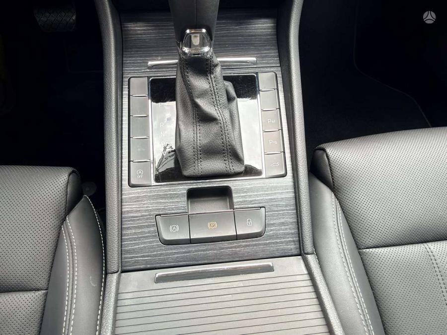 Melns Skoda SuperB 2023 Viļņa, ar dzinēja tilpumu 1.97 L un nobraukumu 183 tūkst. km par 17800 €, foto 16 vietnē AUTOMOTO.COM.LV