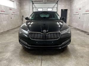 Black Skoda SuperB 2023 in Marijampole, with an engine capacity of 1.50 L and mileage of 195 thousand km for 16698 €, photo 3 on AUTOMOTO.COM.LV