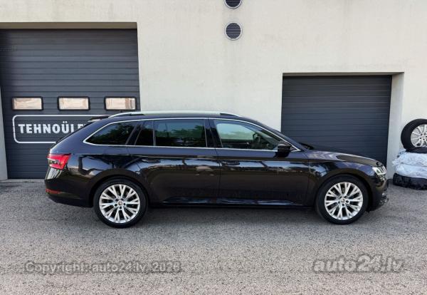 Melns Skoda SuperB 2023 Pērnava, ar dzinēja tilpumu 2.00 L un nobraukumu 152 tūkst. km par 25990 €, foto 7 vietnē AUTOMOTO.COM.LV