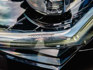 Black Skoda SuperB 2023 in Kaunas, with an engine capacity of 1.97 L and mileage of 213 thousand km for 21250 €, photo 8 on AUTOMOTO.COM.LV