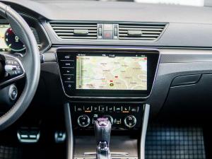 Black Skoda SuperB 2023 in Kaunas, with an engine capacity of 1.97 L and mileage of 213 thousand km for 21250 €, photo 23 on AUTOMOTO.COM.LV