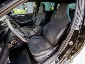 Black Skoda SuperB 2023 in Kaunas, with an engine capacity of 1.97 L and mileage of 213 thousand km for 21250 €, photo 28 on AUTOMOTO.COM.LV
