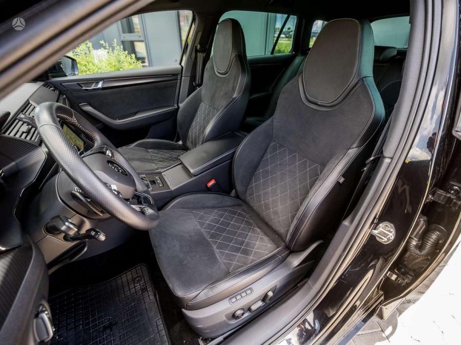 Black Skoda SuperB 2023 in Kaunas, with an engine capacity of 1.97 L and mileage of 213 thousand km for 21250 €, photo 28 on AUTOMOTO.COM.LV