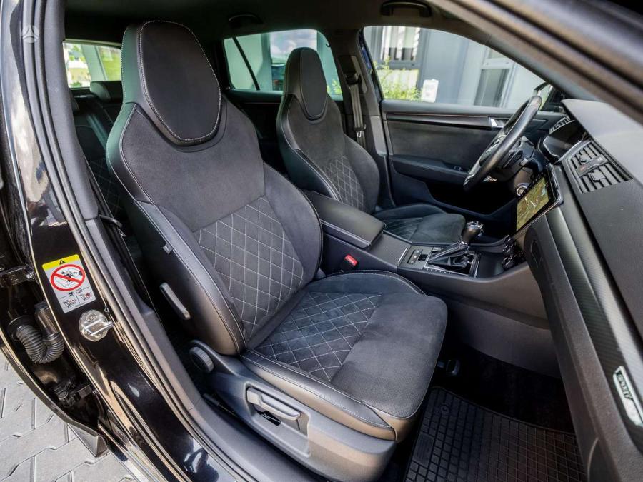 Black Skoda SuperB 2023 in Kaunas, with an engine capacity of 1.97 L and mileage of 213 thousand km for 21250 €, photo 38 on AUTOMOTO.COM.LV