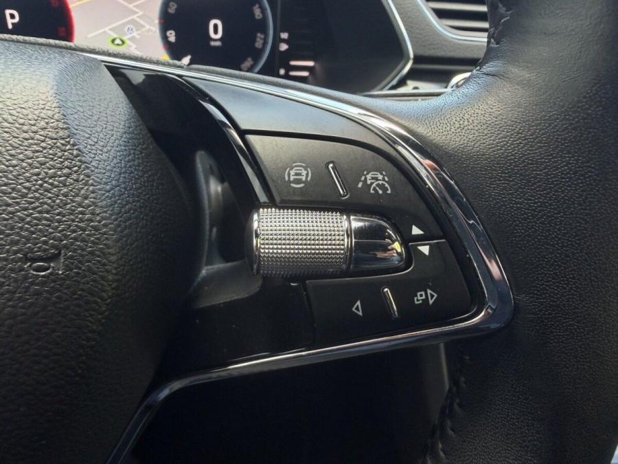 Black Skoda SuperB 2023 in Parnu, with an engine capacity of 2.00 L and mileage of 163 thousand km for 26900 €, photo 21 on AUTOMOTO.COM.LV