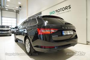 Melns Skoda SuperB 2023 Tallina, ar dzinēja tilpumu 1.50 L un nobraukumu 41 tūkst. km par 24900 €, foto 3 vietnē AUTOMOTO.COM.LV