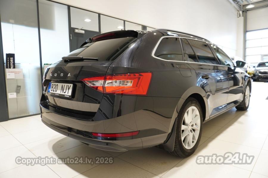 Melns Skoda SuperB 2023 Tallina, ar dzinēja tilpumu 1.50 L un nobraukumu 41 tūkst. km par 24900 €, foto 4 vietnē AUTOMOTO.COM.LV
