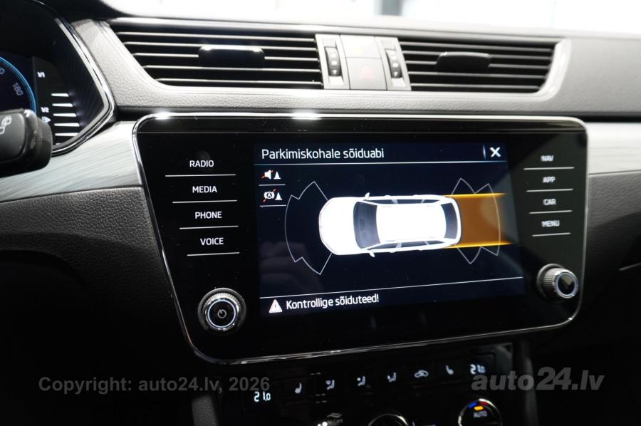 Melns Skoda SuperB 2023 Tallina, ar dzinēja tilpumu 1.50 L un nobraukumu 41 tūkst. km par 24900 €, foto 16 vietnē AUTOMOTO.COM.LV