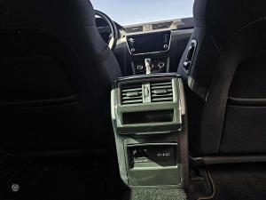 Black Skoda SuperB 2023 in Vilnius, with an engine capacity of 2.00 L and mileage of 88 thousand km for 23990 €, photo 11 on AUTOMOTO.COM.LV