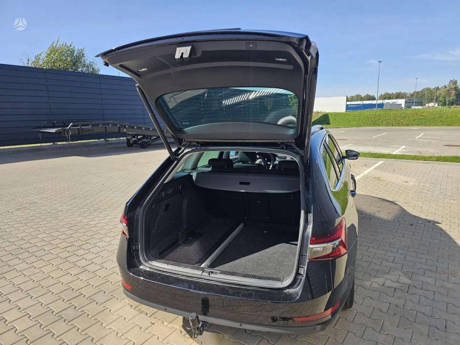 Black Skoda SuperB 2023 in Vilnius, with an engine capacity of 2.00 L and mileage of 88 thousand km for 23990 €, photo 17 on AUTOMOTO.COM.LV