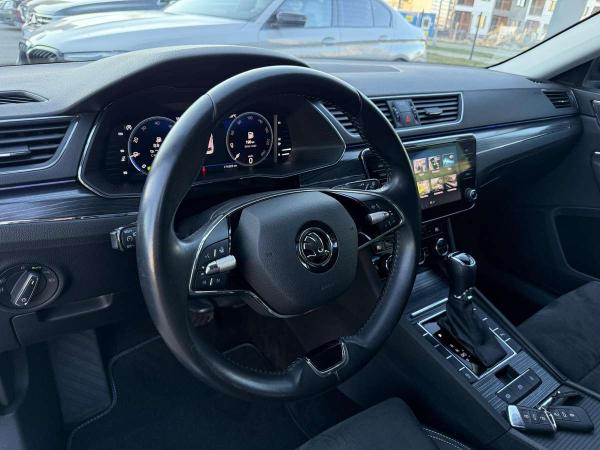 Skoda SuperB 2023 Jelgava vietnē Melns Skoda SuperB 2023 Jelgava, ar dzinēja tilpumu 2.00 L un nobraukumu 174 tūkst. km par 18500 €, foto 10 vietnē AUTOMOTO.COM.LV
