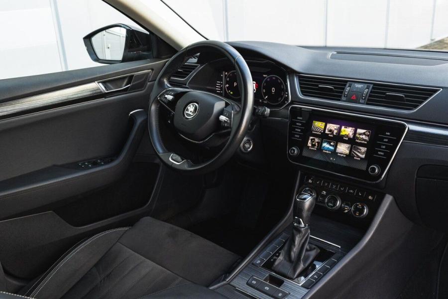 Melns Skoda SuperB 2023 Ventspils, ar dzinēja tilpumu 2.00 L un nobraukumu 126 tūkst. km par 23300 €, foto 16 vietnē AUTOMOTO.COM.LV