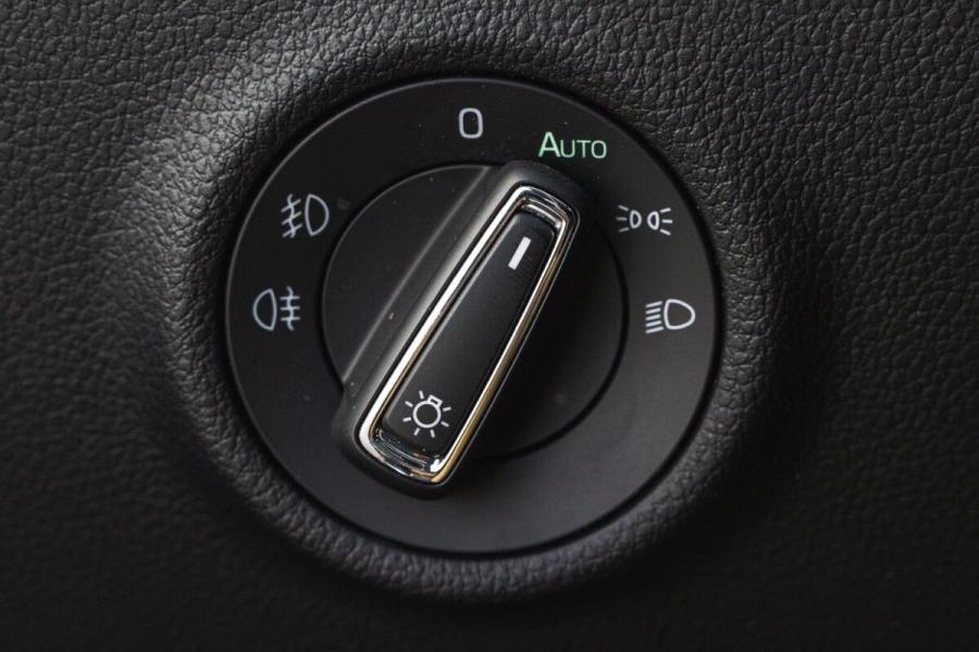 Melns Skoda SuperB 2023 Ventspils, ar dzinēja tilpumu 2.00 L un nobraukumu 126 tūkst. km par 23300 €, foto 22 vietnē AUTOMOTO.COM.LV