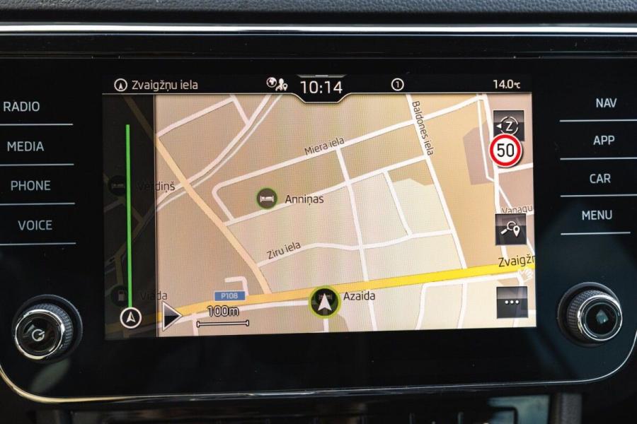 Melns Skoda SuperB 2023 Ventspils, ar dzinēja tilpumu 2.00 L un nobraukumu 126 tūkst. km par 23300 €, foto 27 vietnē AUTOMOTO.COM.LV