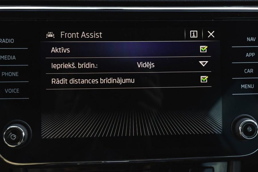 Melns Skoda SuperB 2023 Ventspils, ar dzinēja tilpumu 2.00 L un nobraukumu 126 tūkst. km par 23300 €, foto 30 vietnē AUTOMOTO.COM.LV