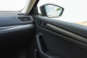 Melns Skoda SuperB 2023 Ventspils, ar dzinēja tilpumu 2.00 L un nobraukumu 126 tūkst. km par 23300 €, foto 37 vietnē AUTOMOTO.COM.LV