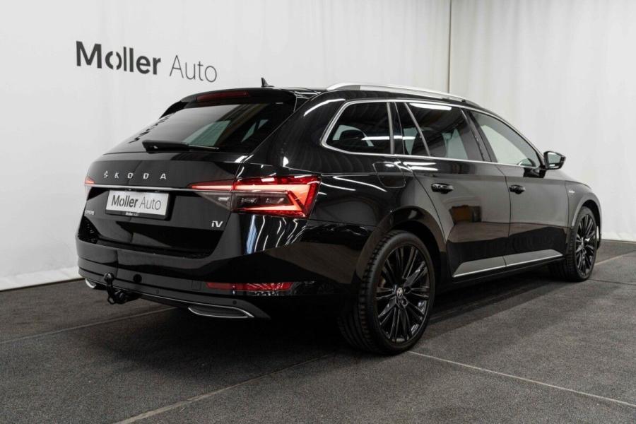 Melns Skoda SuperB 2023 Tallina, ar dzinēja tilpumu 1.40 L un nobraukumu 127 tūkst. km par 24900 €, foto 5 vietnē AUTOMOTO.COM.LV
